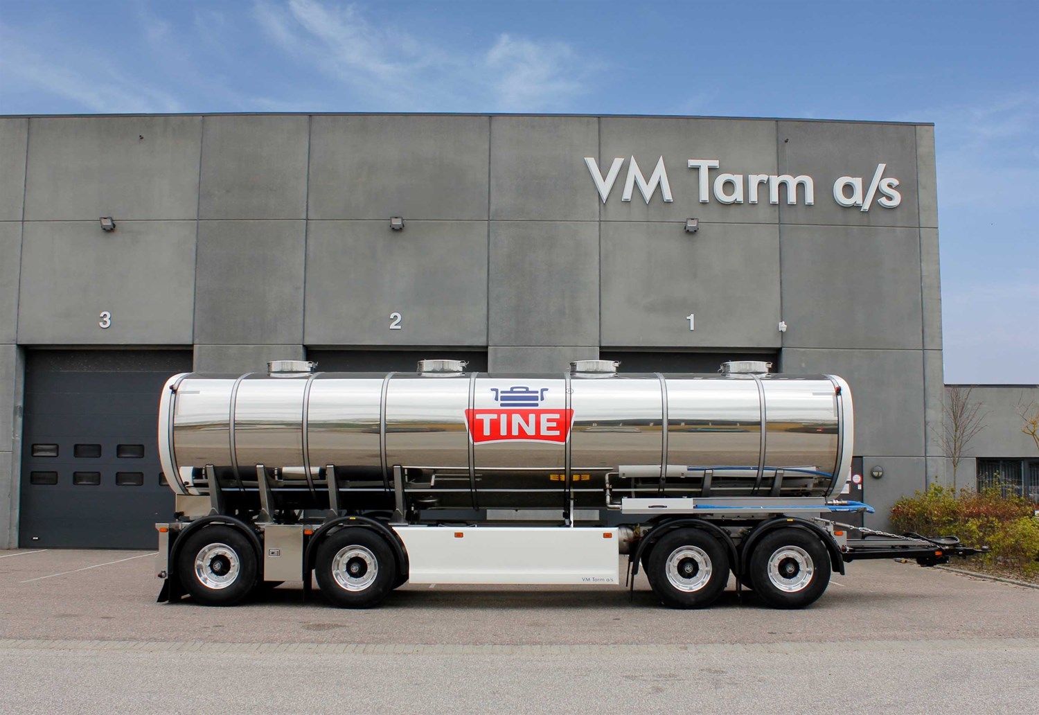 Milk tankers and trailers | VM Tarm a/s - VM Tarm a/s