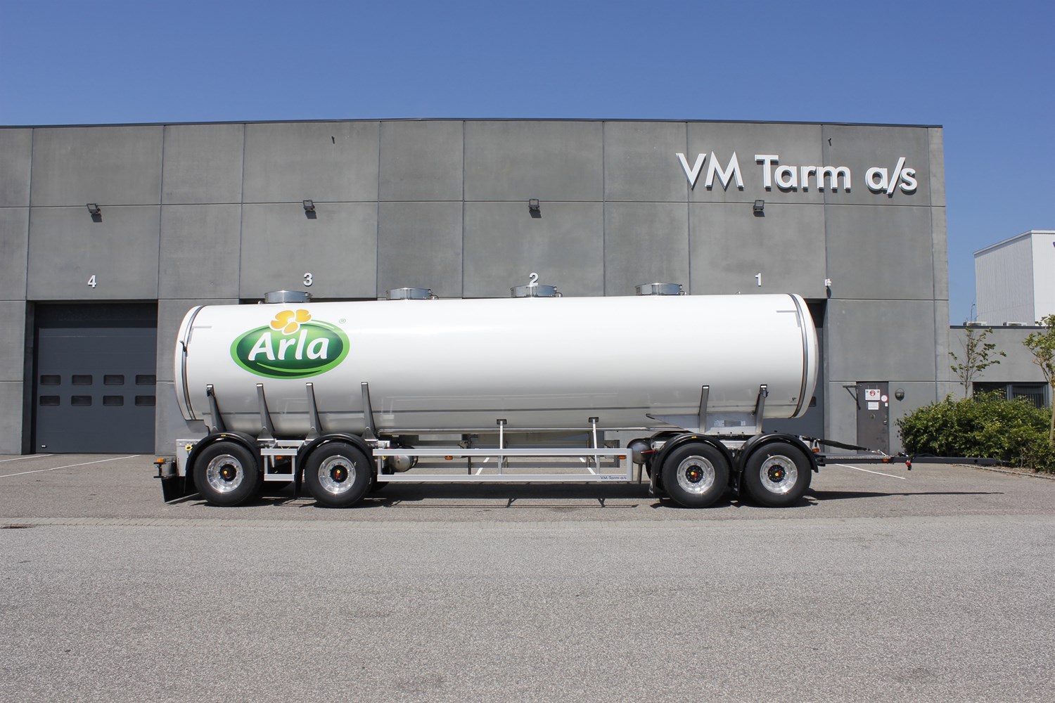 Milk tankers and trailers | VM Tarm a/s - VM Tarm a/s