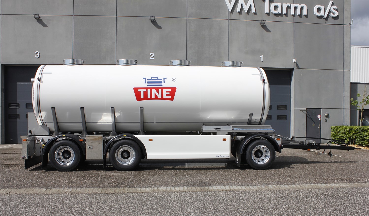 Milk tankers and trailers | VM Tarm a/s - VM Tarm a/s